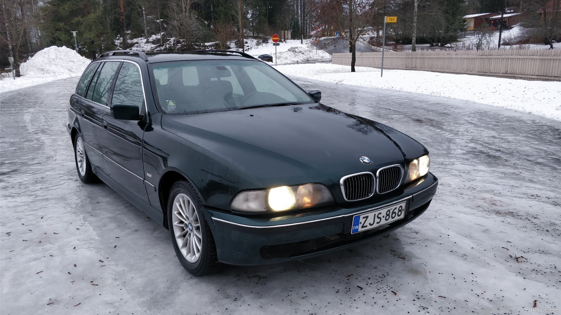 BMW 530 Dsl 4d Pakuksi rekattu, pirteä ja hyvillä varusteilla. Farmari ...